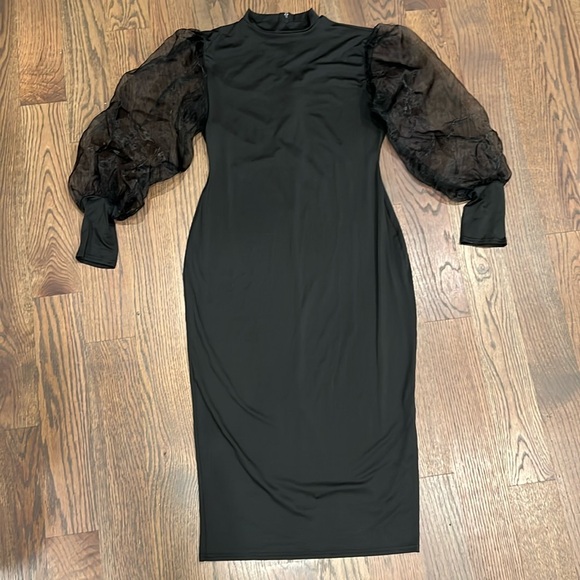 Dresses | The Perfect Chic Black Form Fitting Dress | Poshmark